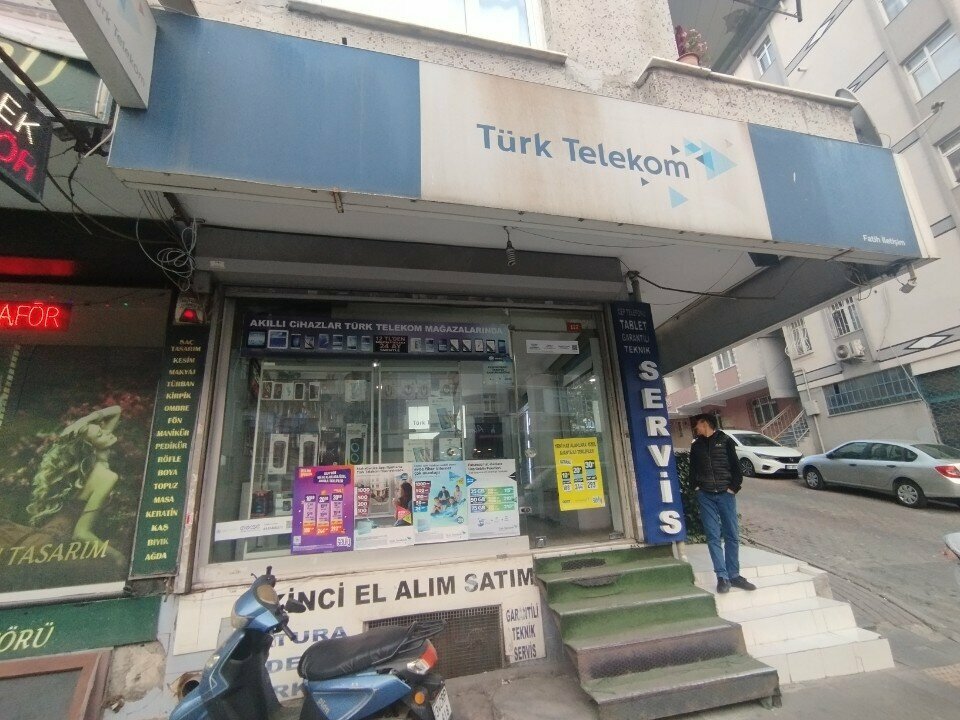 Cep telefonu ve aksesuarları satış mağazaları Türk Telekom Fatih İletişim, İstanbul, foto