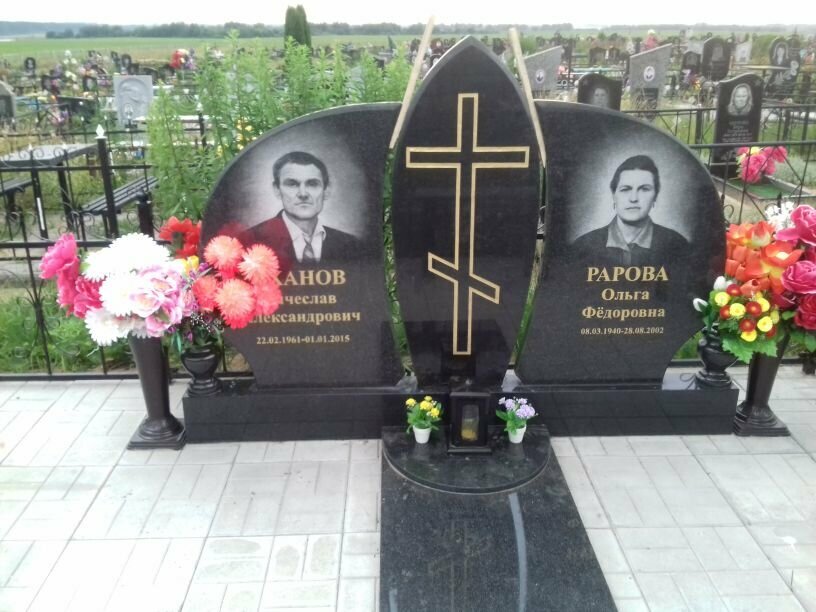 Heykel ve mezarlık taşı üreticileri Памятники, Vitebsk, foto