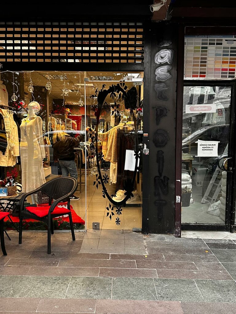 Giyim mağazası Last Point, İstanbul, foto