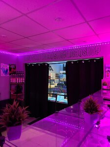 MadShop (Sportivnaya ulitsa No:13А), elektronik sigara satış noktaları  Verhniaya Salda'dan