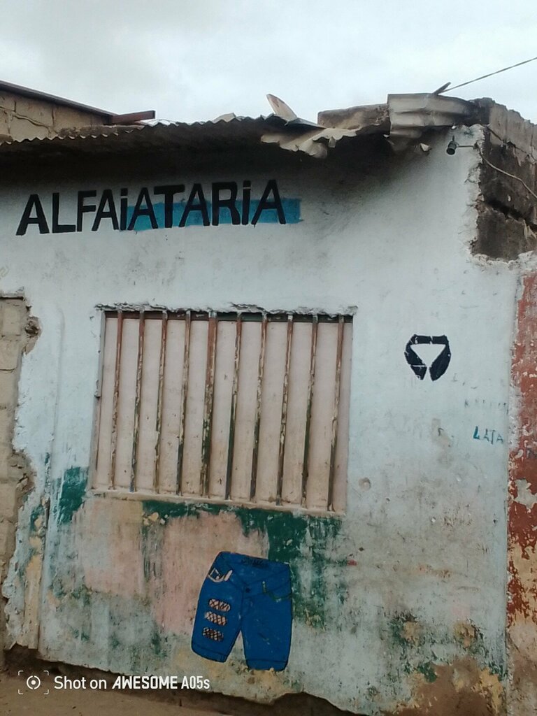 Uzman hizmetleri Alfaiataria, Loanda, foto