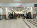 Joymiss (Avtozavodskoye Highway No:6), giyim mağazası  Tolyatti'den (Togliatti'den)