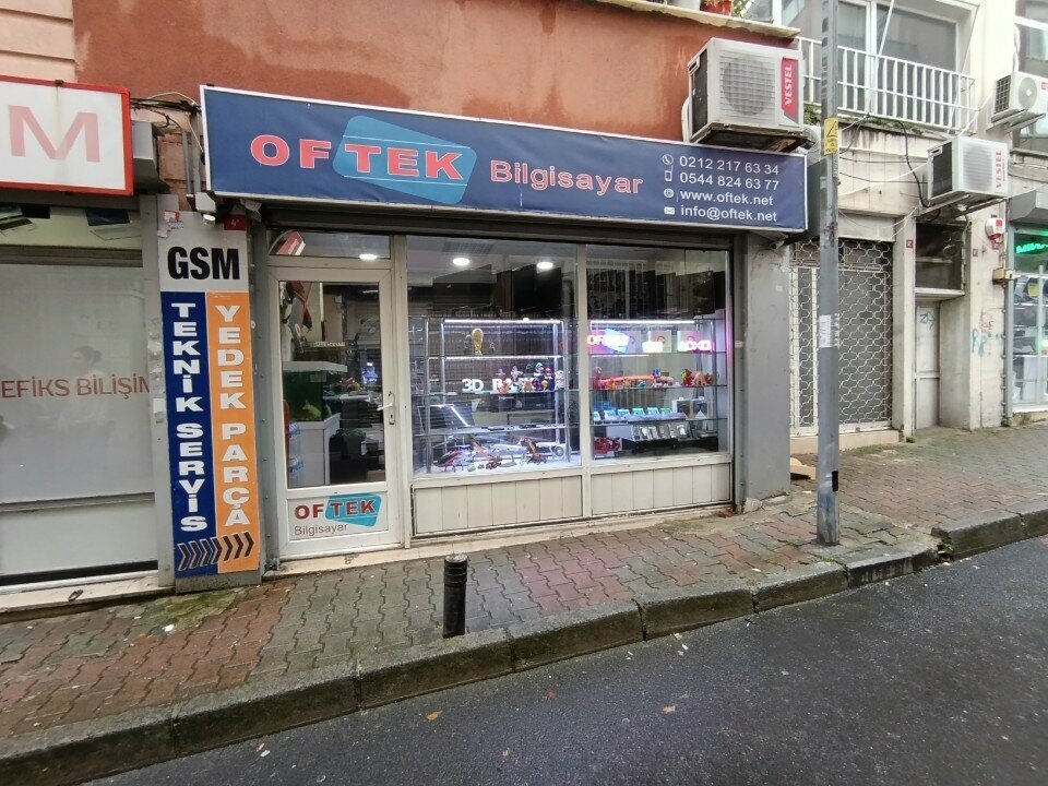 Bilgisayar teknik servisleri Oftek Bilgisayar, İstanbul, foto