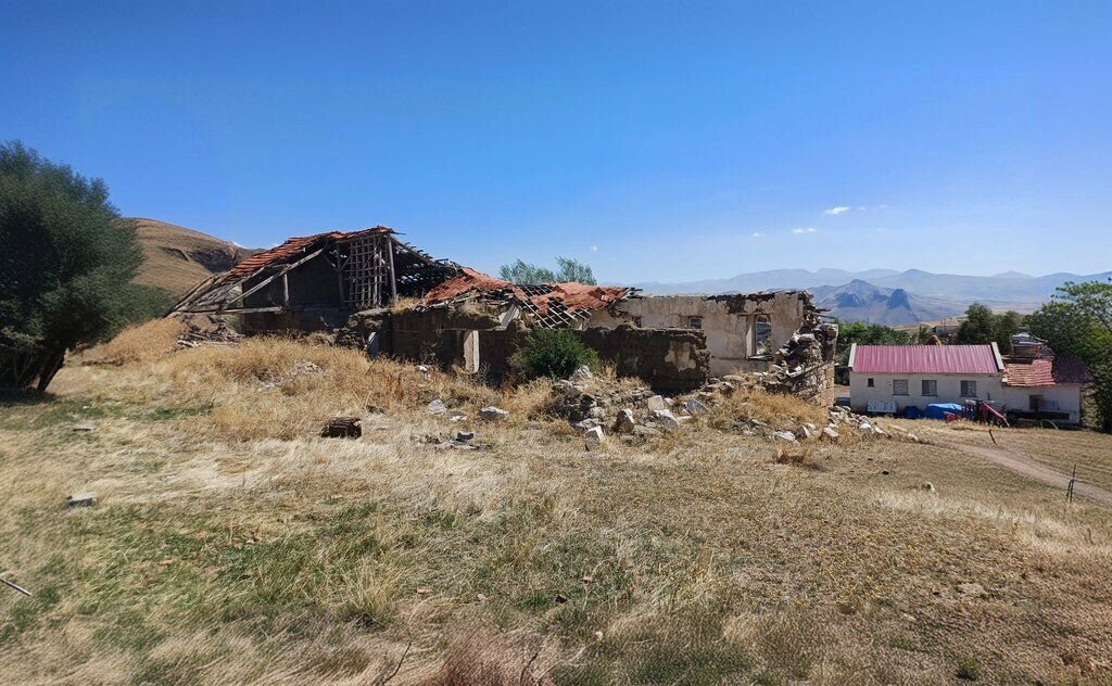 Muhtarlıklar Beğendik Köy Muhtarlığı, Tercan, foto