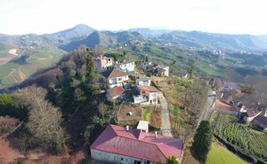 Maltepe Köyü Hos (Rize, Derepazarı, Maltepe Köyü, Derepazarı Kalkandere Yolu), otel  Derepazarı'dan