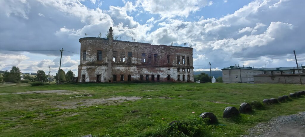 Turistik yerler Архангело-Пашийская Свято-Троицкая церковь, Permski krayı, foto