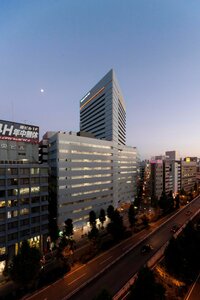 Shin Osaka Washington Hotel Plaza (Osaka Prefecture, Midosuji Line, Nishinakajima-Minamigata metro station), otel  Osaka'dan