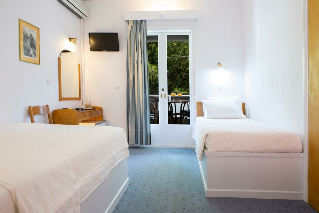 Otel Odyssey, Dünya, foto