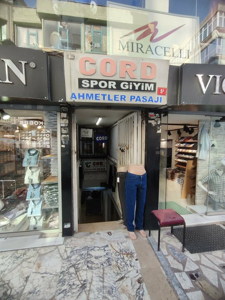 Spor giyim ve ayakkabı Cord Spor Giyim, İstanbul, foto