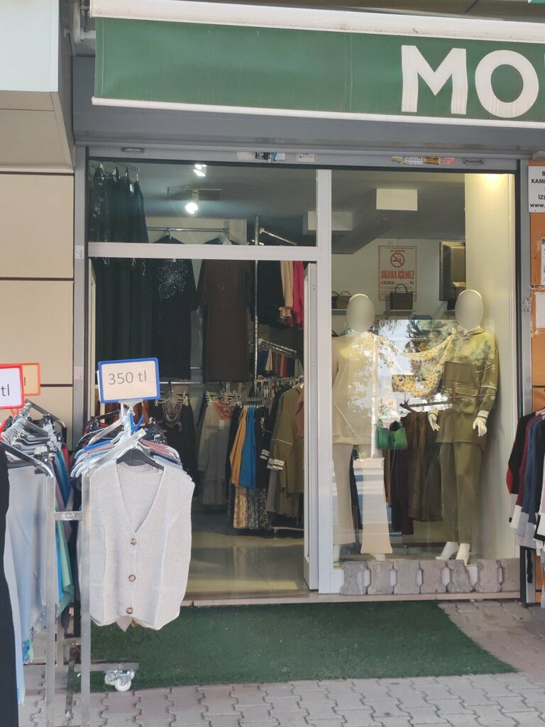 Giyim mağazası Moda Zerafet, İstanbul, foto