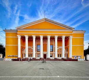 Дом офицеров (Astrakhan Region, Akhtubinsk), kültür ocakları  Ahtubinsk'ten
