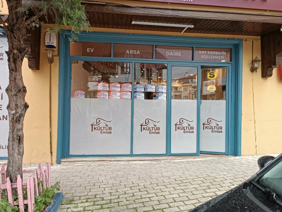 Emlak ofisi Kültür Emlak, Bursa, foto