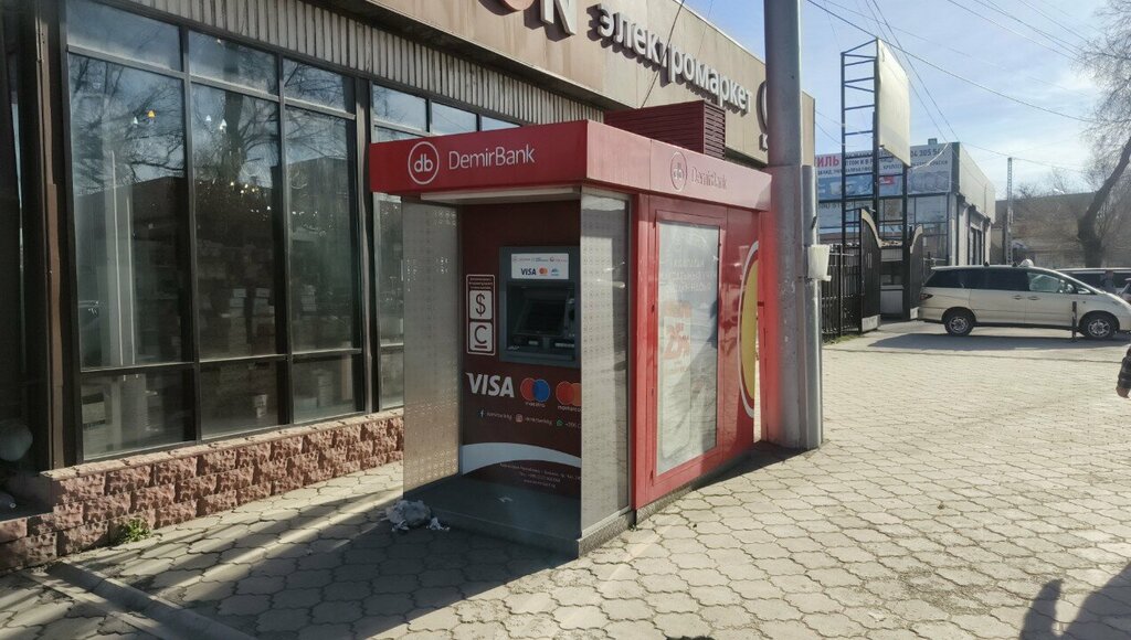ATM'ler Demir bank, Bişkek, foto