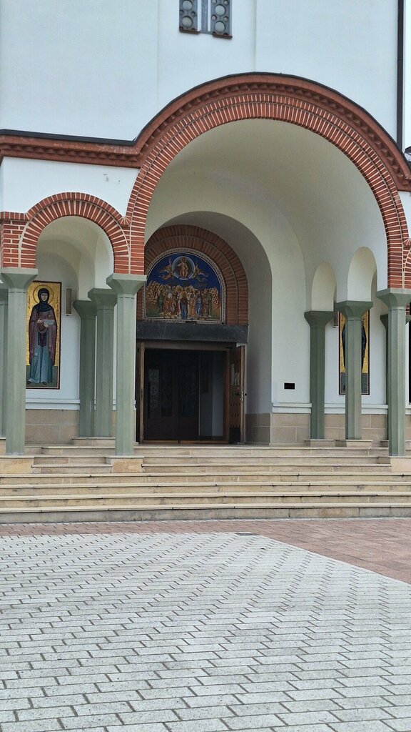 Ortodoks kiliseleri Hram Vaznesenja Gospodnjeg, Novi Sad, foto