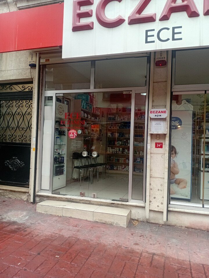 Eczaneler Ece Eczanesi, İstanbul, foto