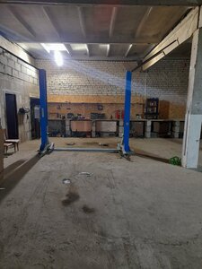 Автосервис (Magiliowskaja voblasc, Mscislawski rajon, Mazalawski sielsaviet, 2), otomobil servisi  Mogiliovskaya oblastından