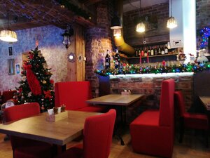 Генацвале (ulitsa Kalinina No:11), kafe  Priozersk'ten