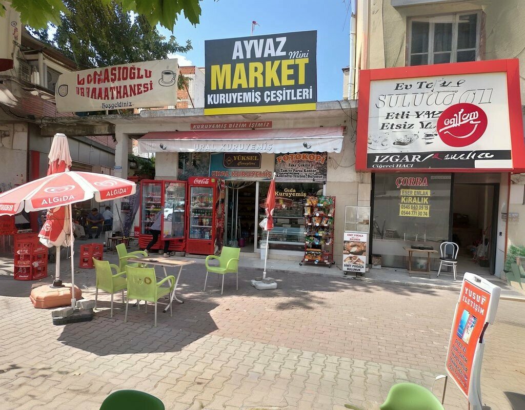 Mini-market Degerli Market, Bucak, foto