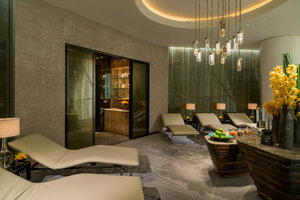 Four Seasons Hotel Guangzhou (No:2, Tianhe District, Guangzhou), otel  Guangzhou'dan