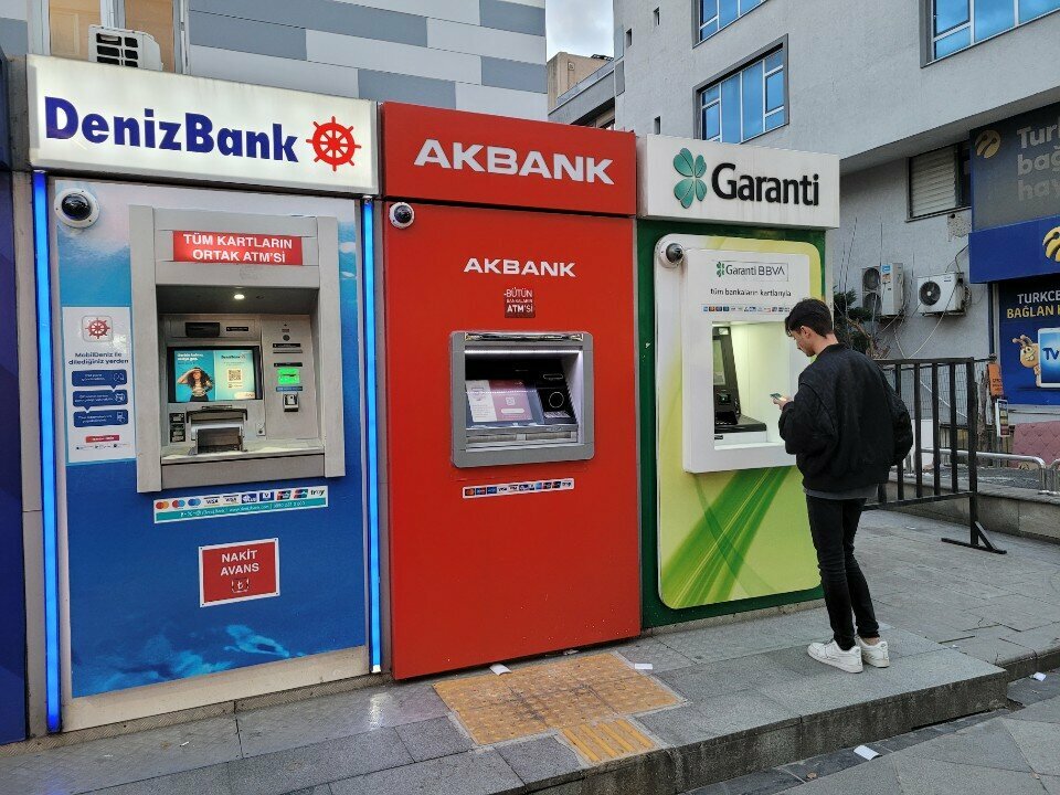 ATM'ler Akbank ATM, İstanbul, foto