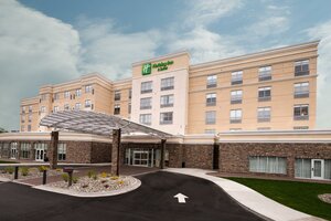 Holiday Inn & Suites Detroit - Troy (Michigan, Oakland County, Troy), otel  Troy'dan