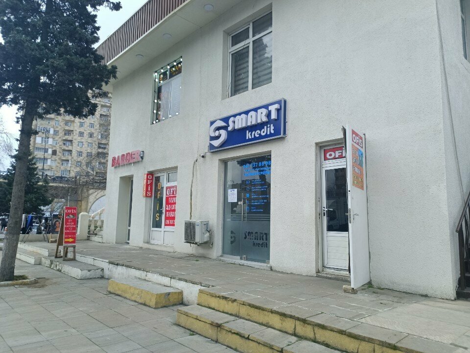 Yönetim ofisi Evlərin Alqisatişi, Bakü, foto