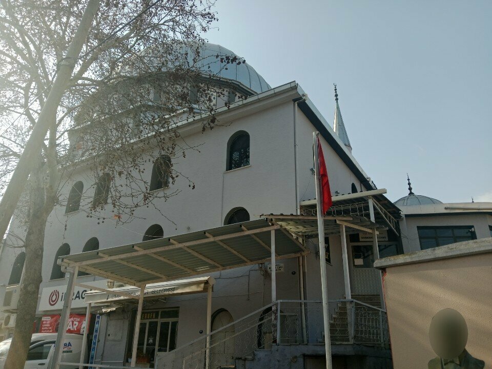 Cami Harmandalı Mahallesi Merkez Cami, İzmir, foto