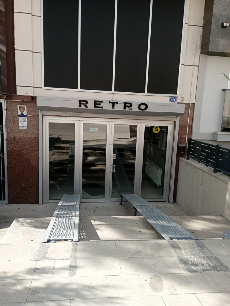 Otomobil satış galerileri Retro Motors, Ankara, foto