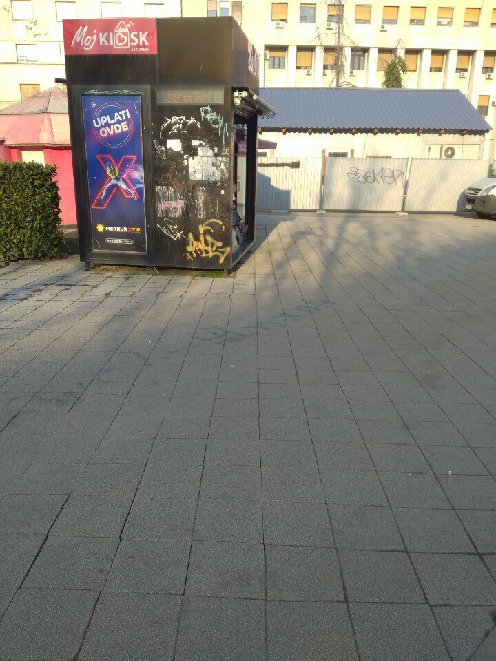 Gazete bayi Moj Kiosk, Novi Sad, foto