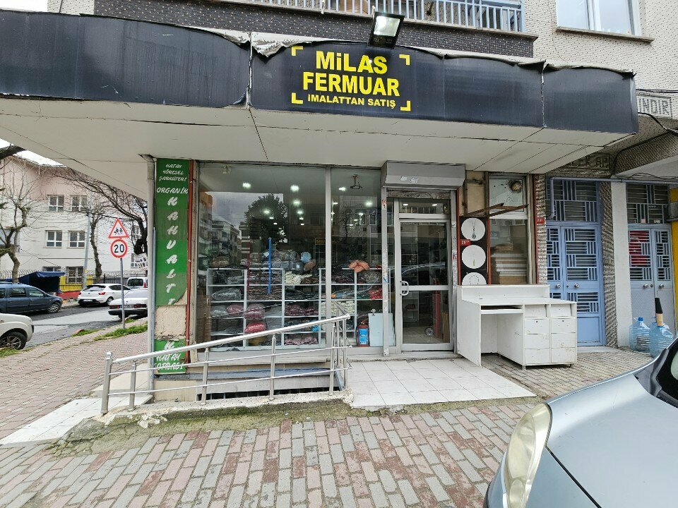 Tekstil endüstrisi için hammadde Milas Fermuar, İstanbul, foto