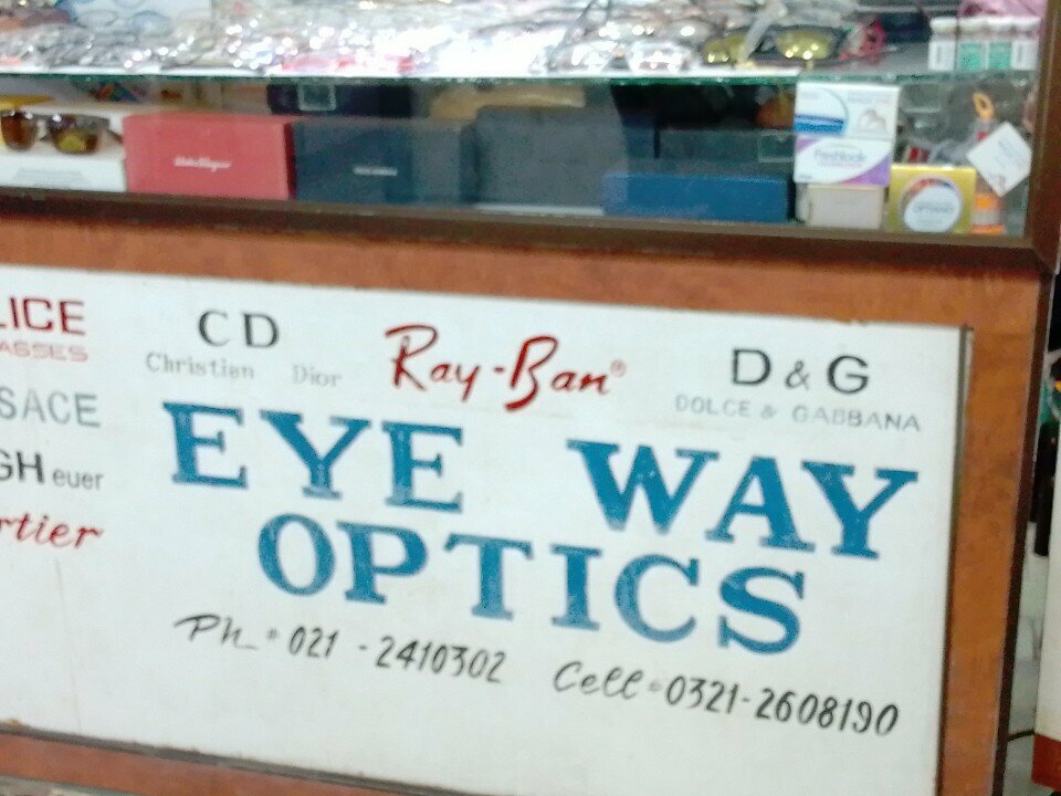 Optik Eye way, Karaçi, foto