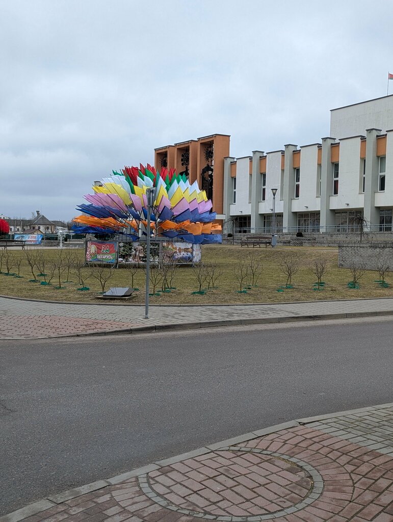 Kültür ve eğlence parkları alieja Bez Pieramogi, Slonim, foto