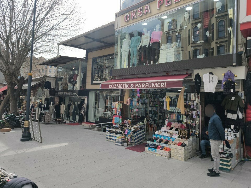 Kozmetik ve parfümeri firmaları Kozmetik & Parfümeri, İstanbul, foto