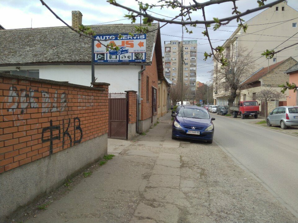 Otomobil servisi Ajs, Novi Sad, foto
