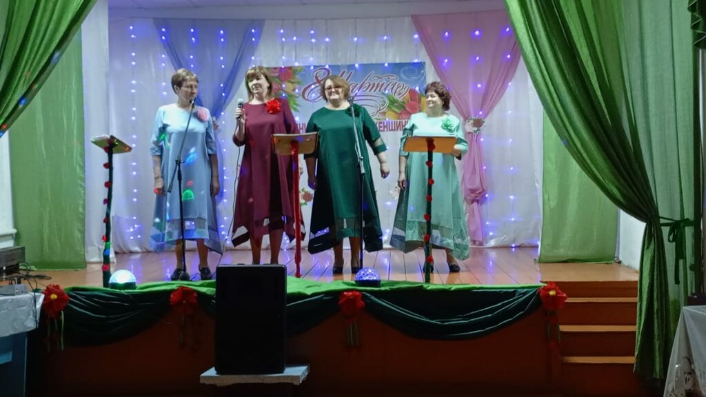 Kültür ocakları Заплывинский сельский Дом культуры, Altayski krayı, foto