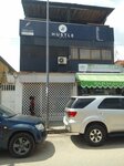 Hustle (Luanda, Rua de Fernando Pessoa), gece kulüpleri  Loanda'dan
