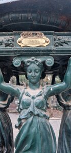 Париж-Тбилиси (Tbilisi, Ekerle II moedani), park, sokak heykeli  Tiflis'ten
