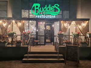 Buddies (Ábiken Bekturov kóshesi No:3/1), restoran  Astana'dan