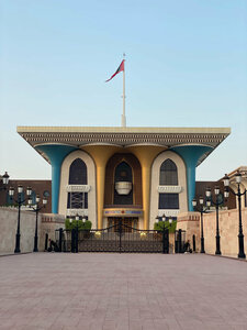 El-Alem Sarayı (Muscat, Block 193), turistik yerler  Maskat'tan