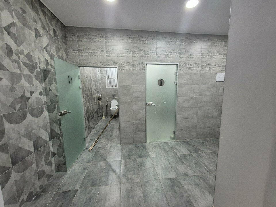 Tuvalet Restroom, Oral (Uralsk), foto
