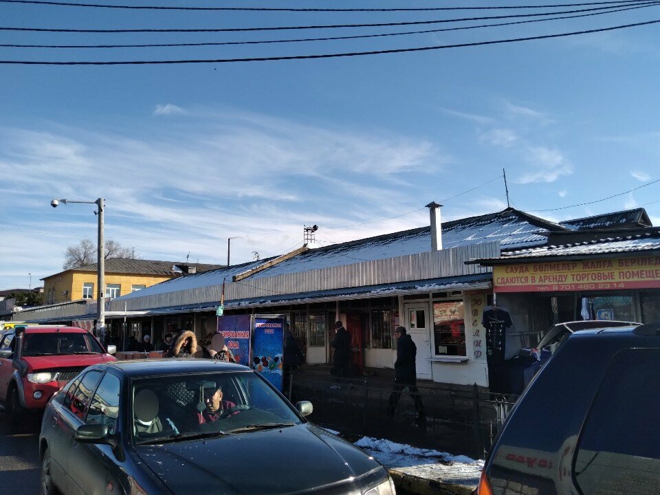 Alışveriş merkezleri Shopping mall, Taldıkorgan, foto