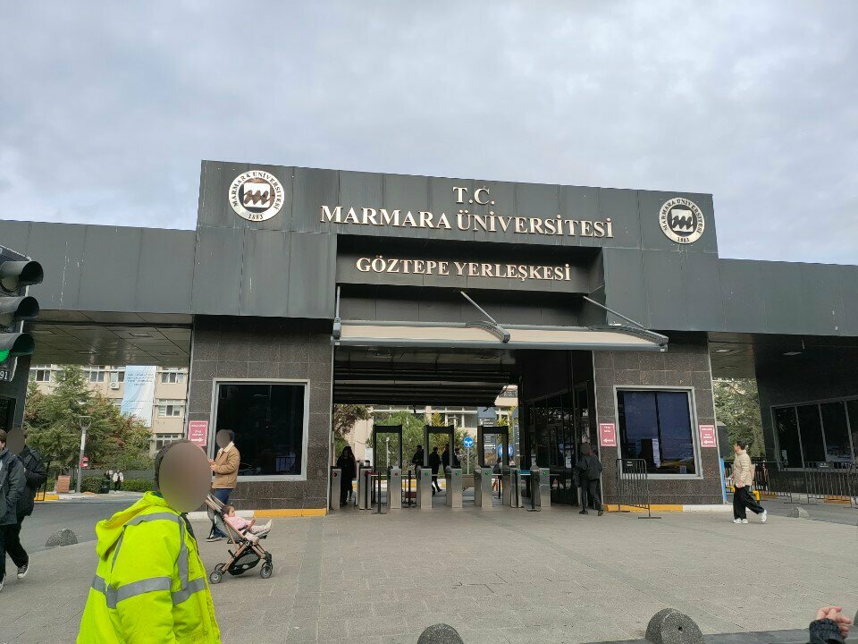 Kantin, yemekhane Marmara Üniversitesi Göztepe Kampüsü Yemekhanesi, İstanbul, foto