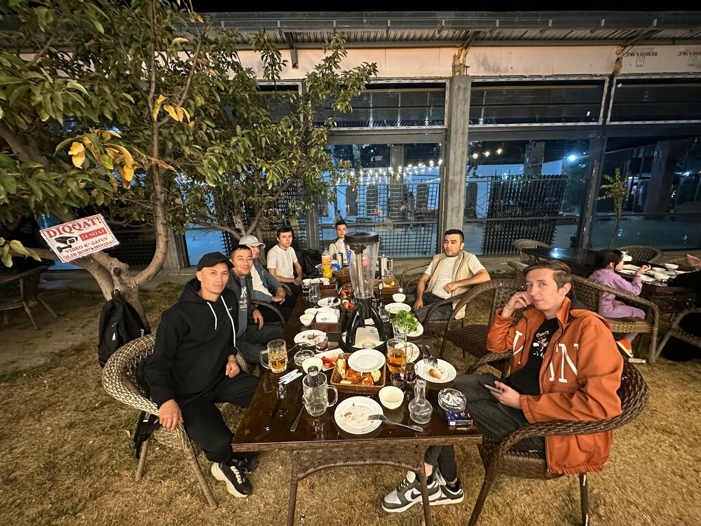 Kafe Kumush, Çırçık, foto