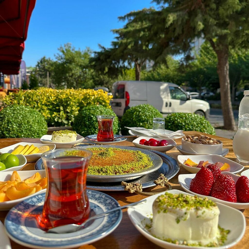Pasta, şekerleme ve tatlı Devecioğlu Künefe & Katmer, İstanbul, foto