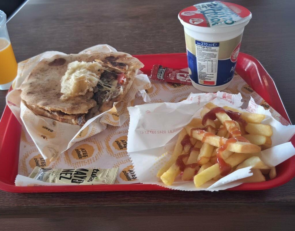 Restoran Ateş Döner, Ula, foto