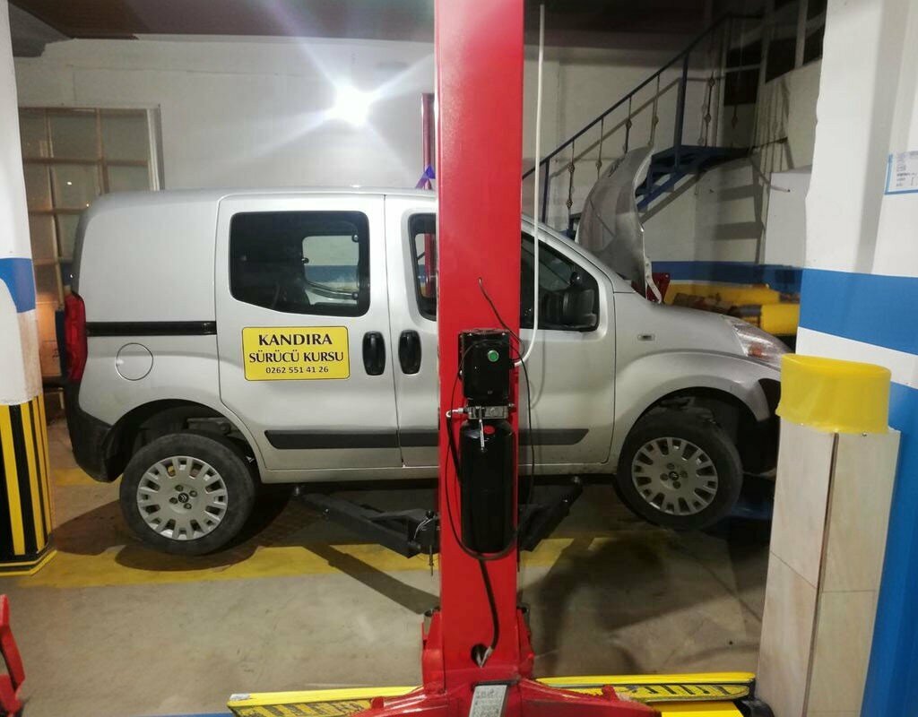 Otomobil servisi Oto Ömer Özel Servis, Kandıra, foto