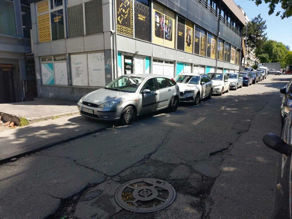 Tıbbi laboratuvarlar MediLab, Belgrad, foto