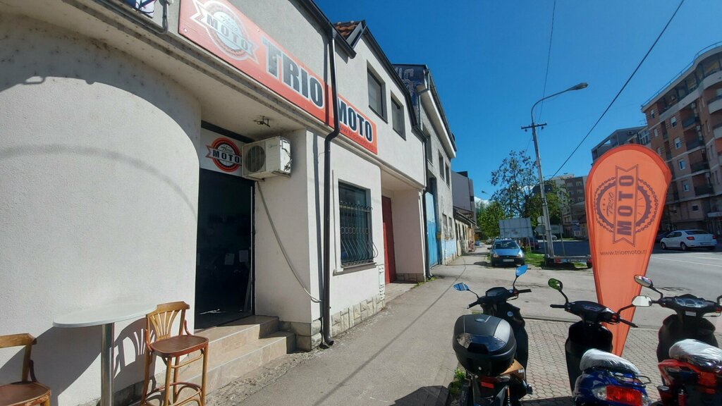 Otomobil yedek parçaları Tri Moto, Novi Sad, foto