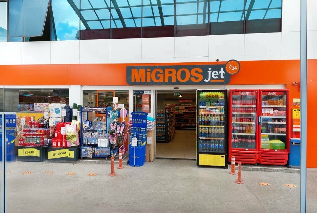 Benzin istasyonu Petrol Ofisi, Sapanca, foto