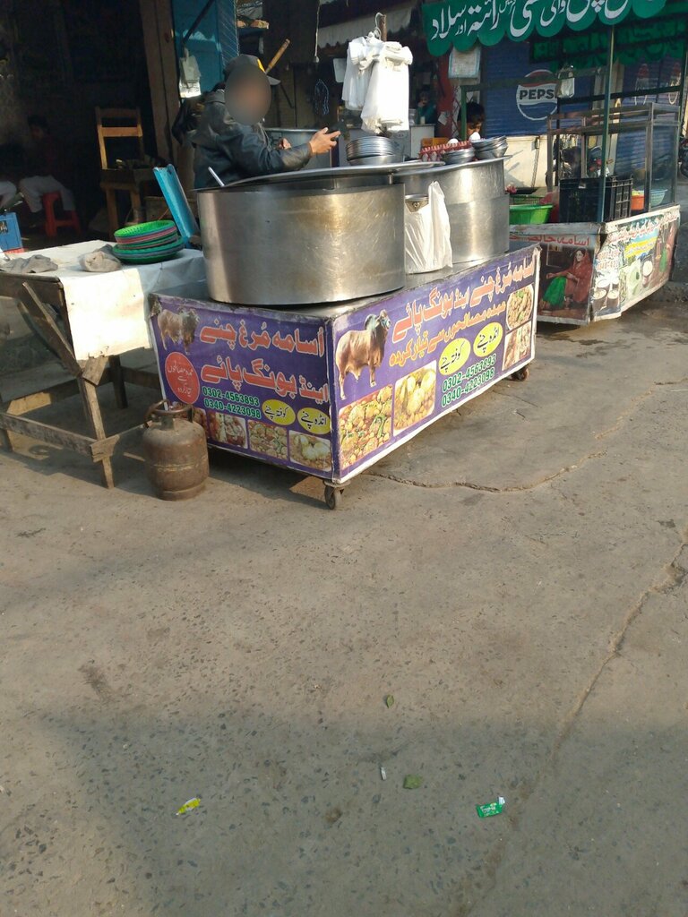 Fast food Asma murg chany and bong pay, Lahor, foto
